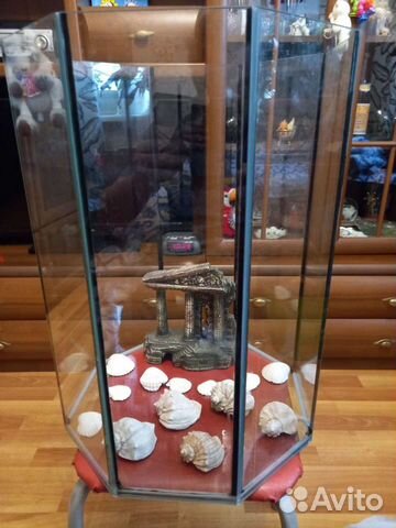 Аквариум 8 граник 50-60л (подтекает)