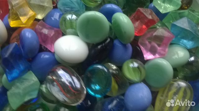 Цветную гальку для декора или аквариума